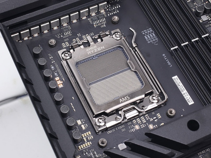 GIGABYTE и MSI дразнятся поддержкой недвоичной памяти DDR5 на платформе ...