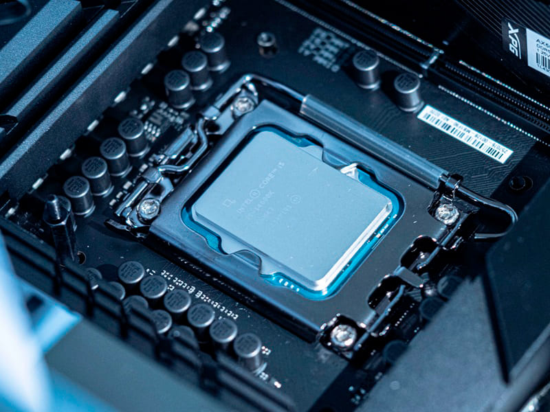 Intel разработала Turbo Cells для повышения тактовой частоты микросхем ...