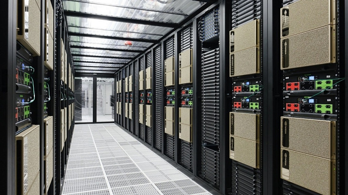 Глава NVIDIA подтверждает использование СЖО в системах DGX следующего ...