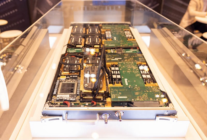 Первые фотографии ускорителя AMD Instinct MI250X — i2HARD